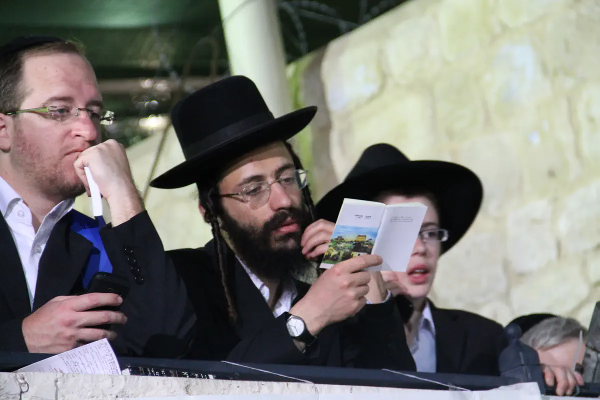 200,000 Celebrate in Meron | Israel National News