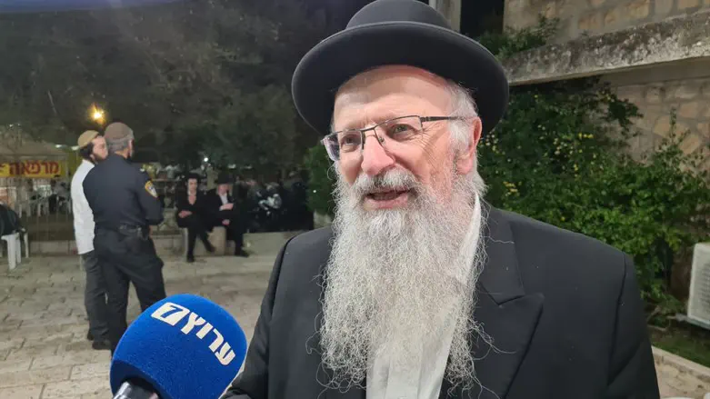 Rabbi Shmuel Eliyahu removed all of Chaim Walder's books from his home ...