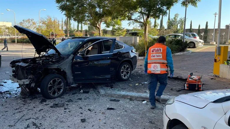 Pregnant woman and baby injured in car explosion in central Israel ...