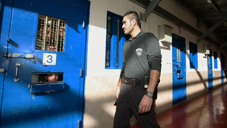 Supreme Court Justice Ruth Ronen visits terrorists in prison | Israel ...