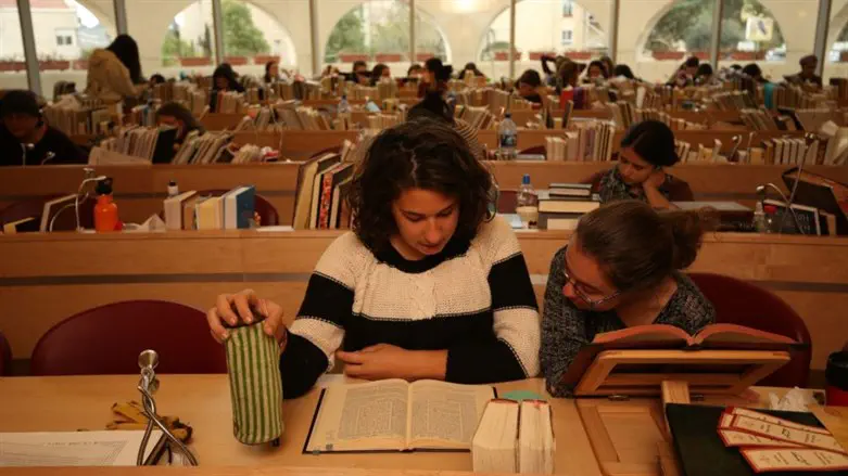 Iconic Jewish women - a book to inspire women of all ages | Israel ...