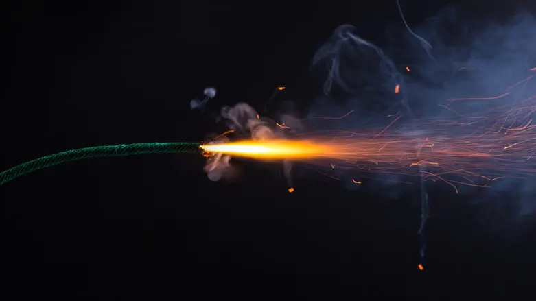 Watch: Explosives fired at Jerusalem neighborhood | Israel National News