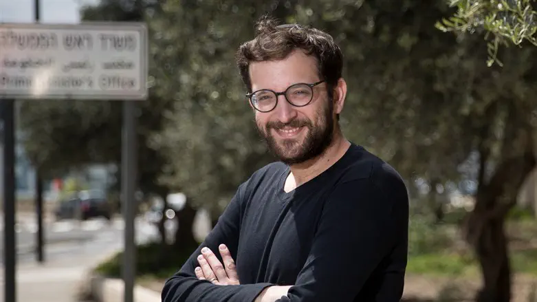 Netanyahu spokesman Yonatan Urich questioned under caution in ...