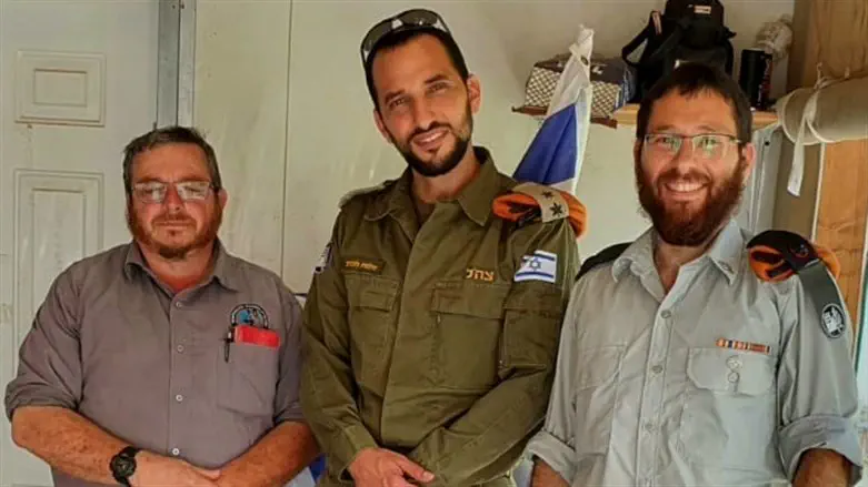 Home Front Command tours Israel Dog Unit base | Israel National News