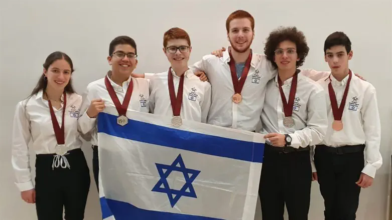 Israeli scientific excellence: Israeli junior science team wins six ...