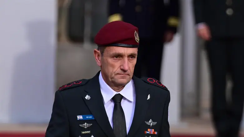 What did elite commando, whose photo is still classified, do? Chief of ...