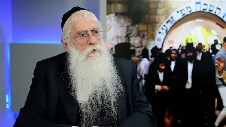 Haredi minister: 'Add the haredim to the protesters' numbers'