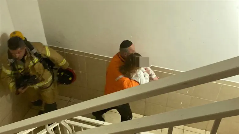 Father and son duo rescue family from Jerusalem fire | Israel National News