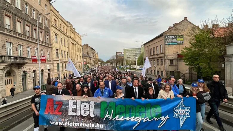 5,000 marchers join Budapest's March of the Living on Hungary's ...