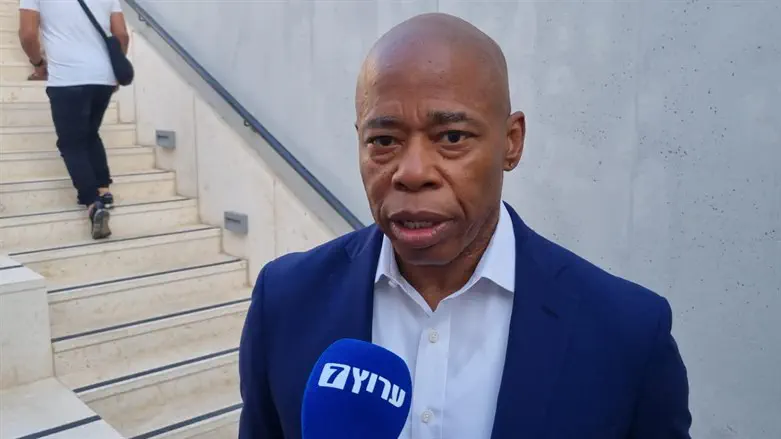 NYC Mayor holds vigil for victims of attacks in Israel | Israel ...