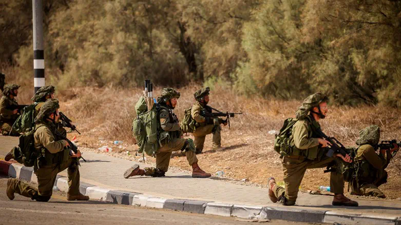 Donation campaign: Israeli soldiers answered the call of duty, now we ...