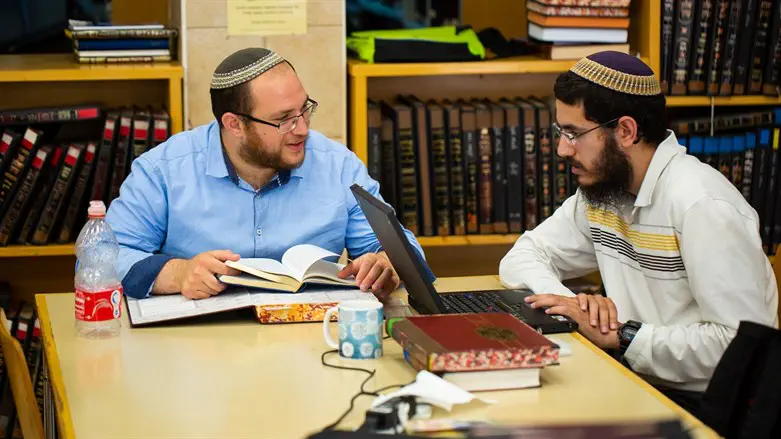 Eretz Yisrael in the parsha; Learn the Kuzari Series | Israel National News