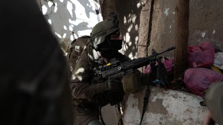 IDF eliminates and arrests terrorists in afternoon operation in Jenin