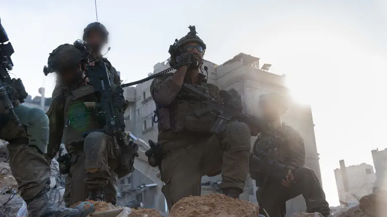 Operations in Rafah | IDF forces eliminate terrorists in close-quarters ...