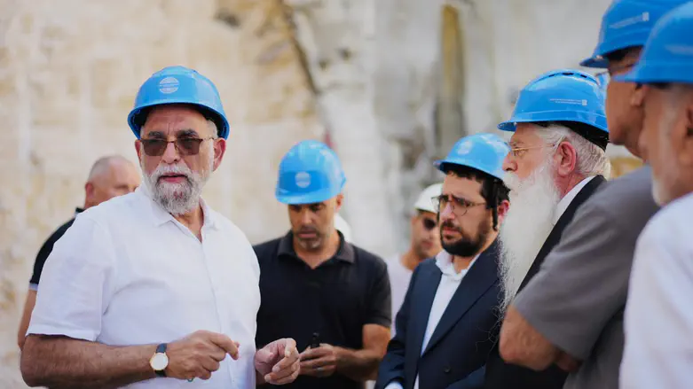 Minister Porush: Accessible elevator at the Western Wall within a year ...