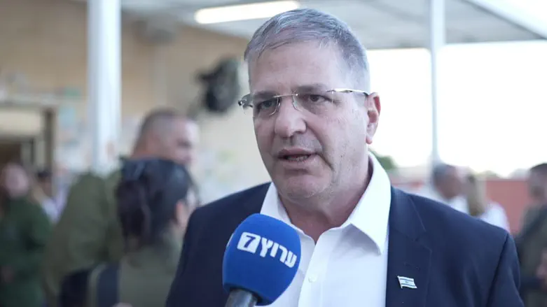 Minister Kisch to Arutz Sheva: We will remain in Syria as long as ...