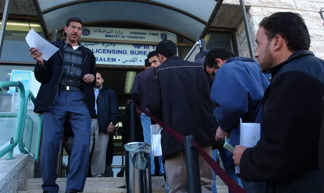 Israel announces new 8-digit license plates