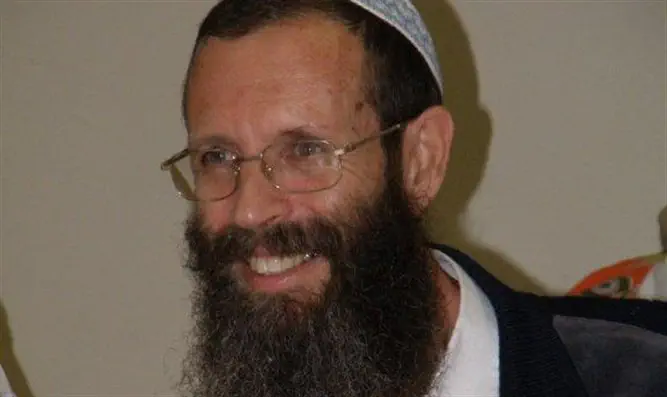 Rabbi Levinstein: I apologize for the tone, not for the message ...
