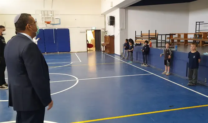 60% attendance at open learning institutions | Israel National News