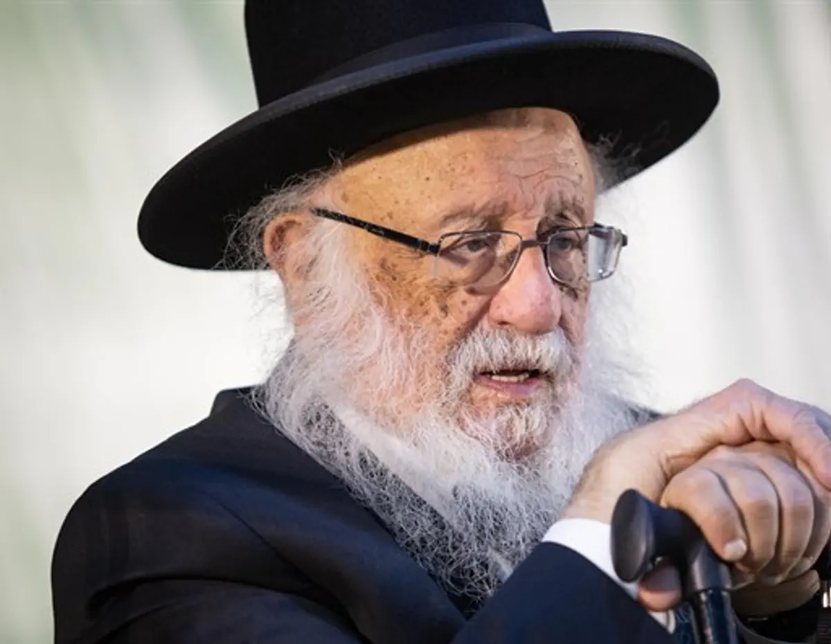 Rabbi Baruch Dov Povarsky: 'Anyone who doesn't vaccinate isn't worthy ...