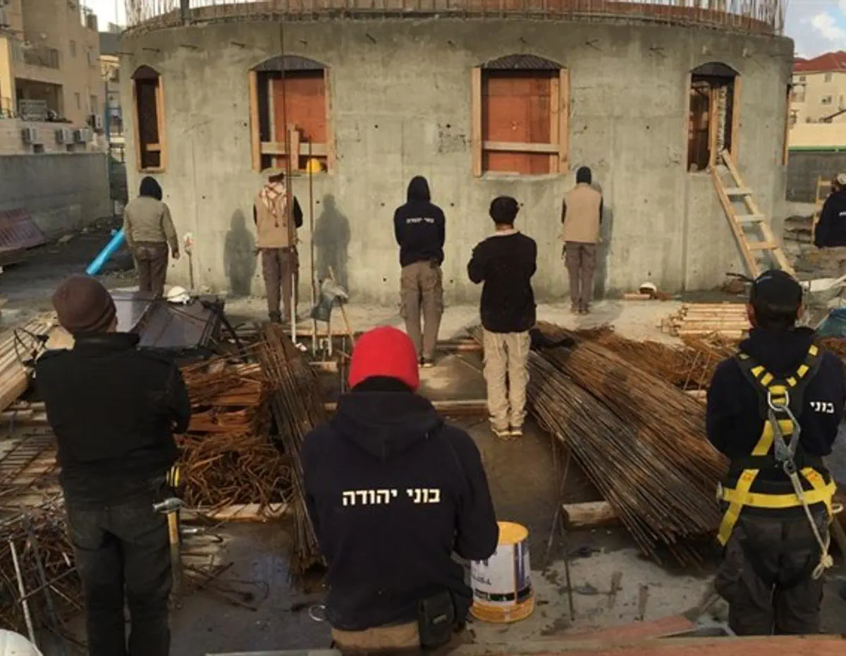 1086847.jpg?autocrop=1