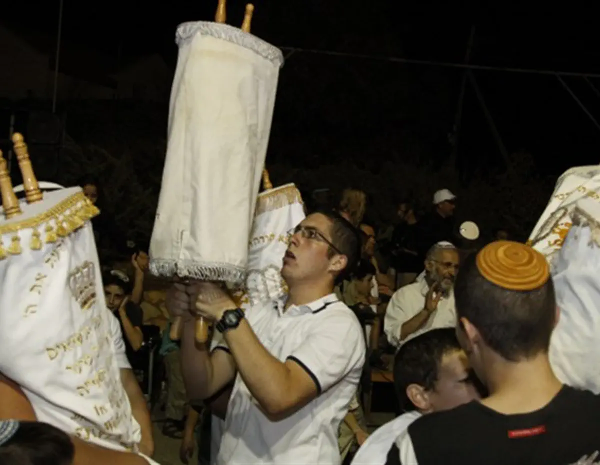Shmini Atzeret/Simchat Torah, the last Festival in Tishrei | Israel ...
