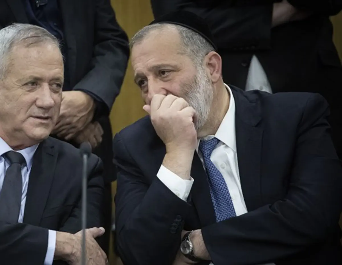 Gantz, Deri and Aharon Barak working towards compromise on judicial ...