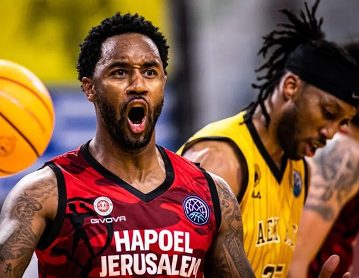 Israeli basketball fans attacked at Hapoel Jerusalem-Athens game ...