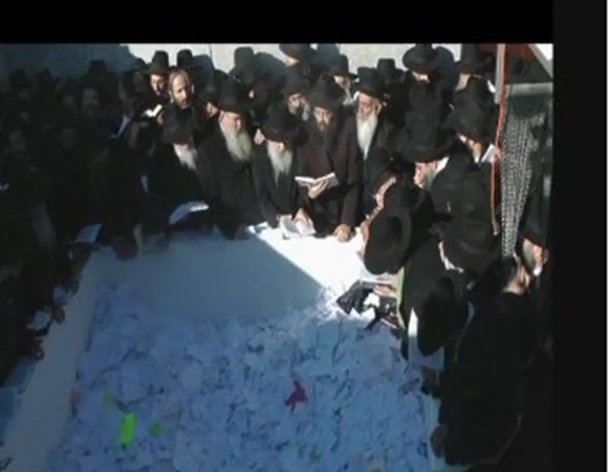 Chabad Movement Remembers the Rebbe | Israel National News - Arutz Sheva