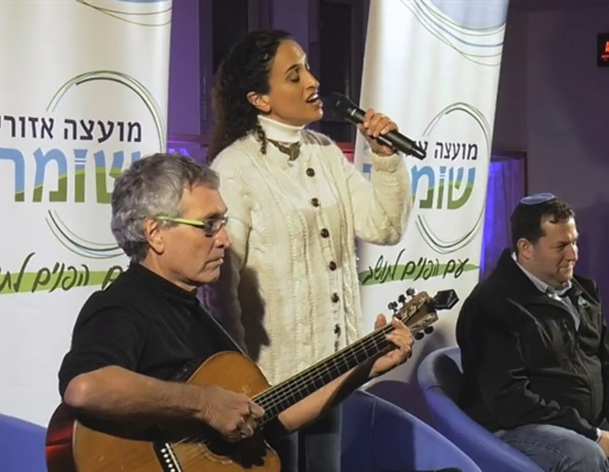 Watch: Leftist singer performs in Samaria | Israel National News ...