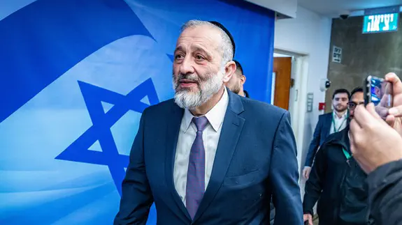 Shas chief expresses support for Israel Ganz | Israel National News