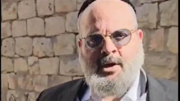 Rabbi Zilberman campaigns to keep young boy alive | Israel National News