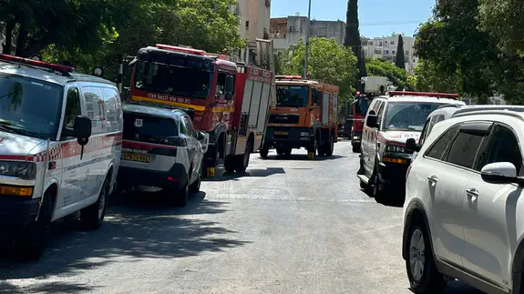 Man killed after falling into pit in Modi'in Illit | Israel National News