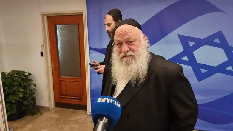 Minister Yitzhak Goldknopf