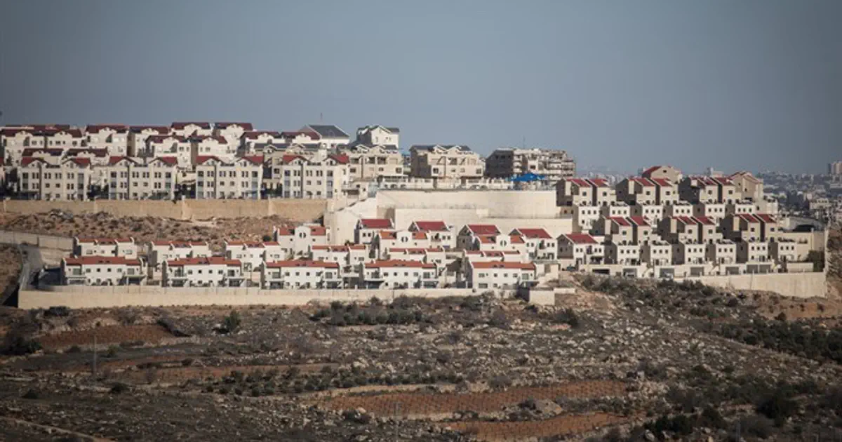 Bennett: Thousands of new housing units to be built in Efrat | Israel ...